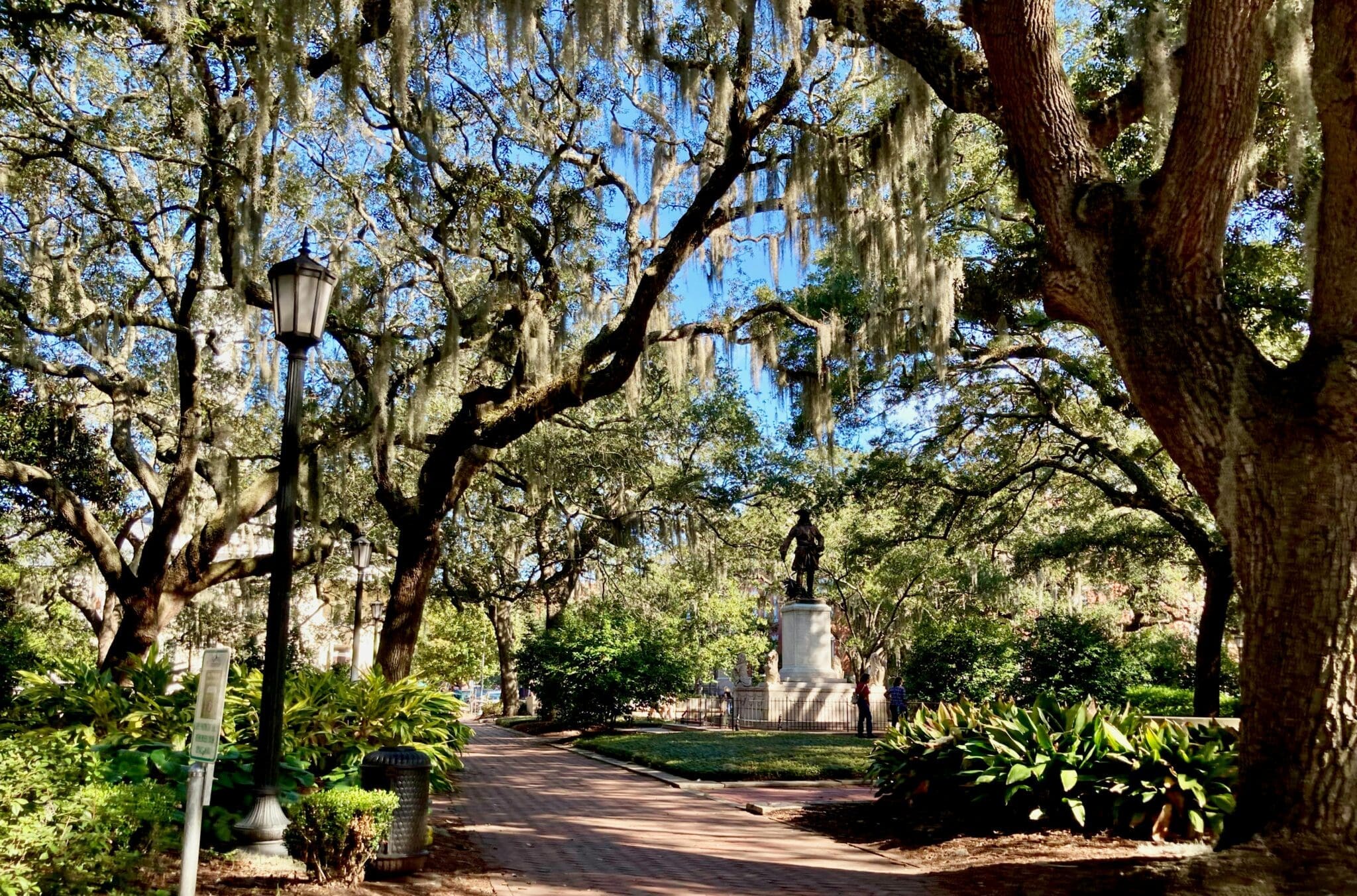 10 Fun Things to Do in the Historic District of Savannah, Georgia